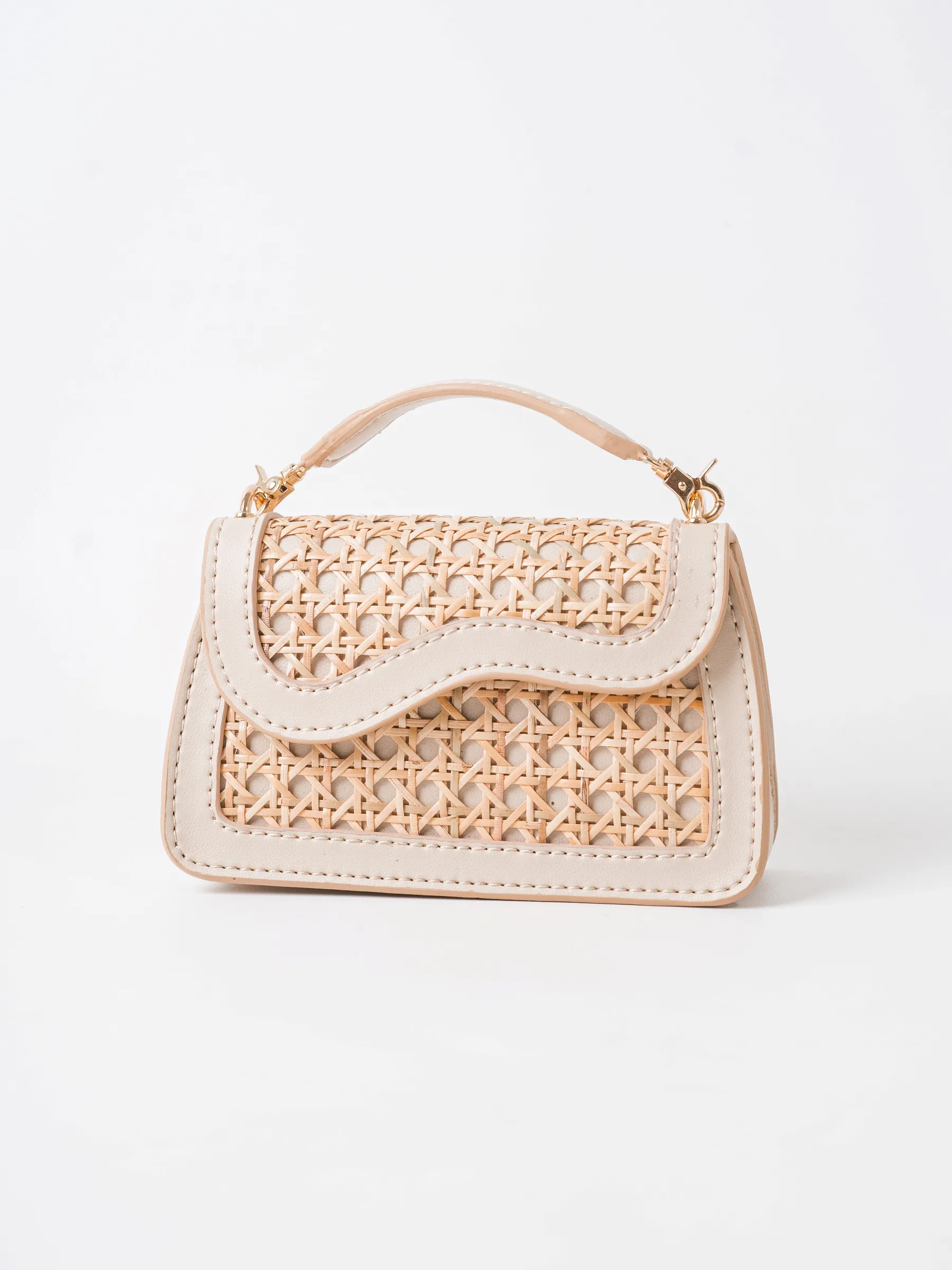 Buy Microbei Rattan Bag from Eksplorasea, Ltd., Indonesia | Tradewheel.com