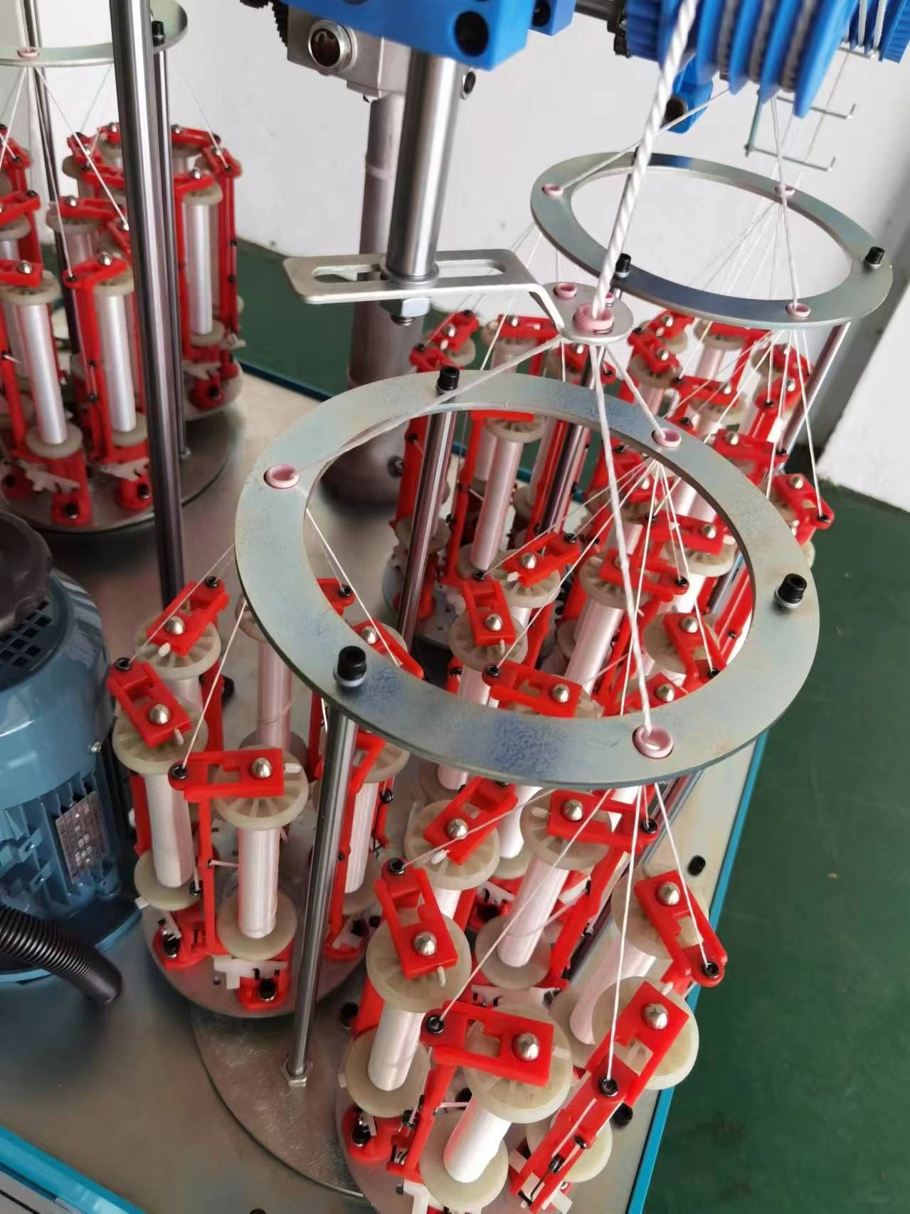 Buy High Speed Three Strands Twisted Rope Braiding Machine from ...