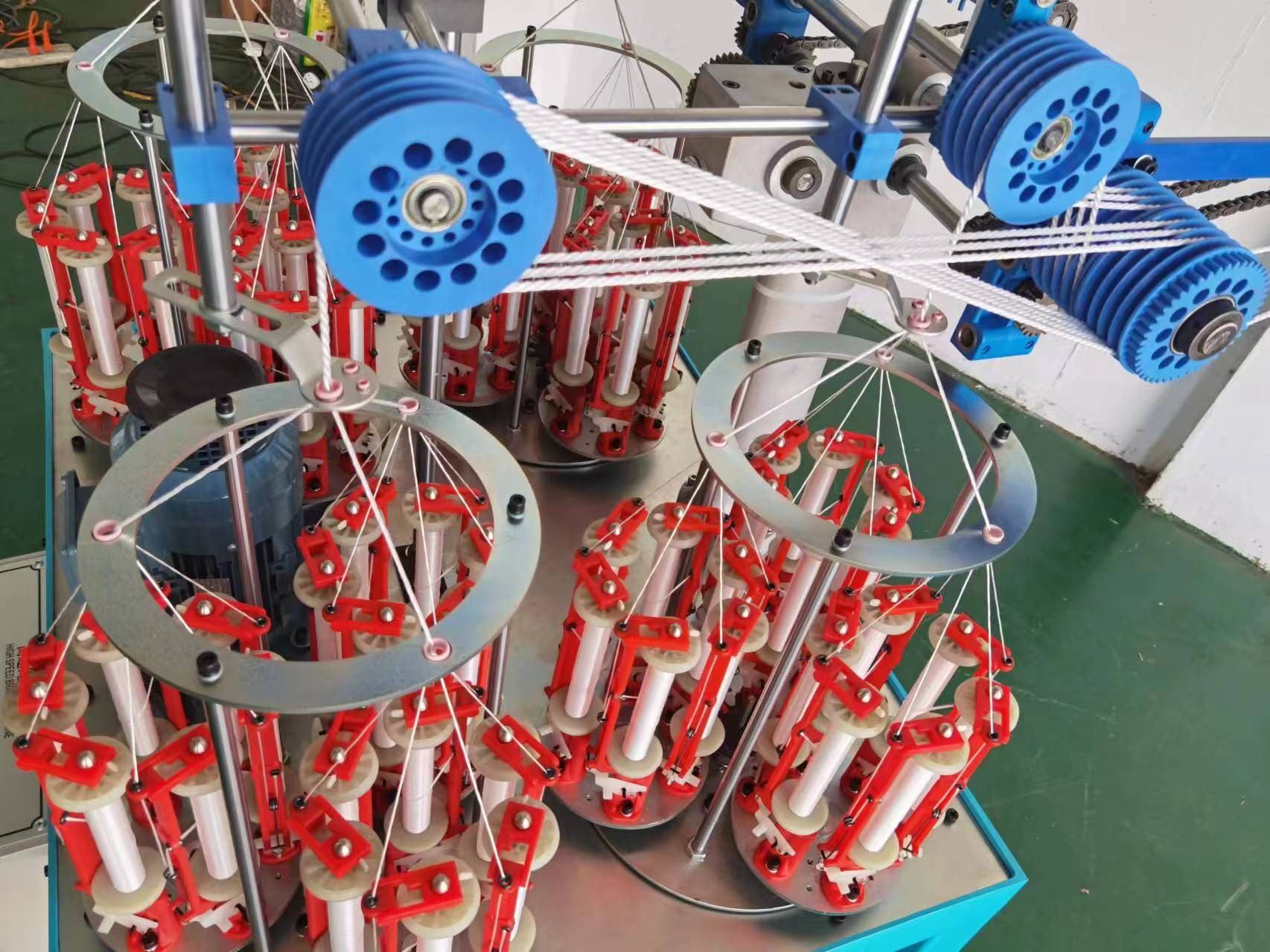 Buy High Speed Three Strands Twisted Rope Braiding Machine from ...