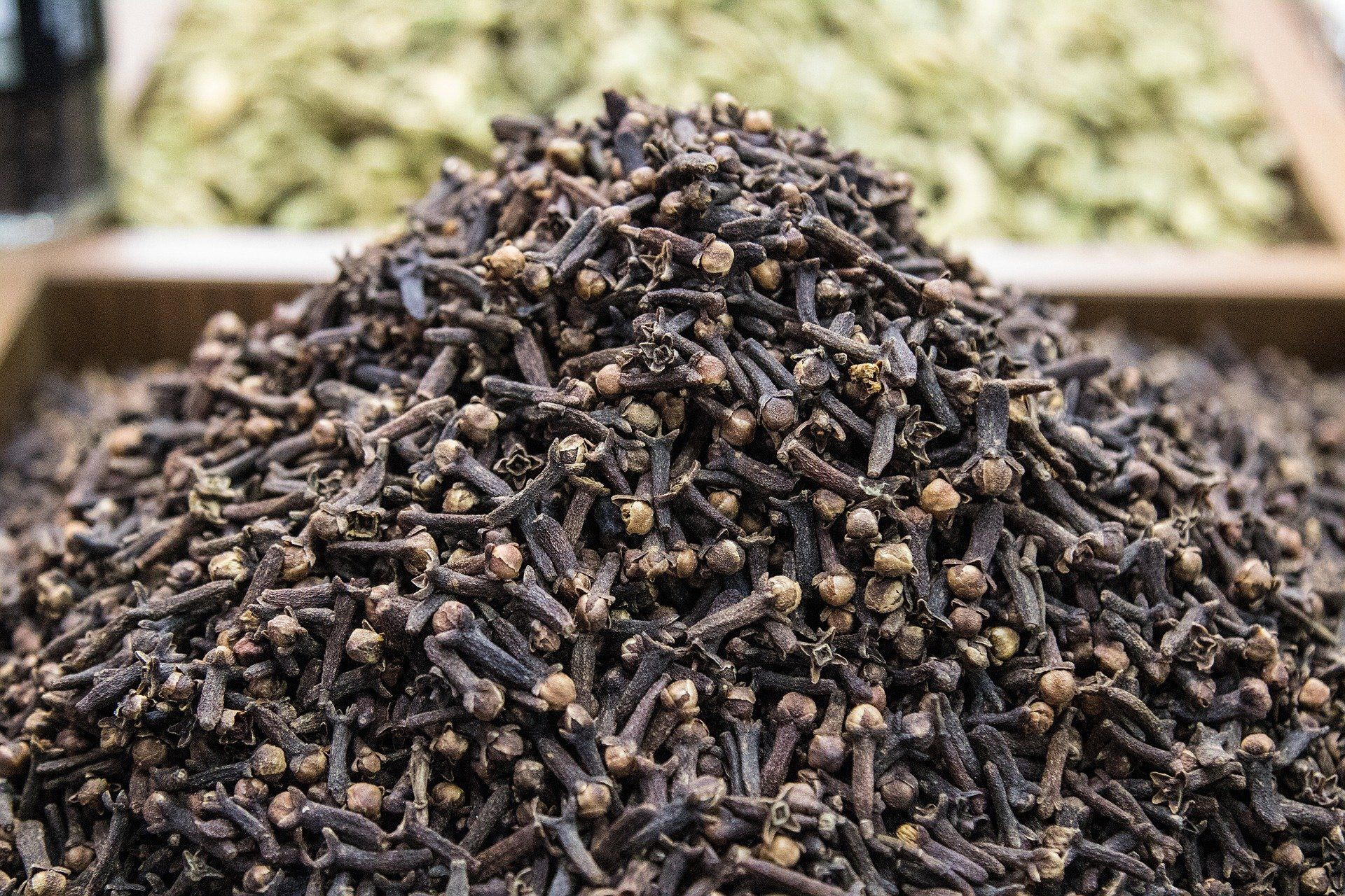Buy Dry Cloves from PT. Aludra ekspor indonesia, Indonesia | Tradewheel.com