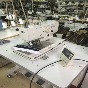 Buy Newly Used Brother Rh-9820 Industrial Eyelet Buttonhole Sewing ...