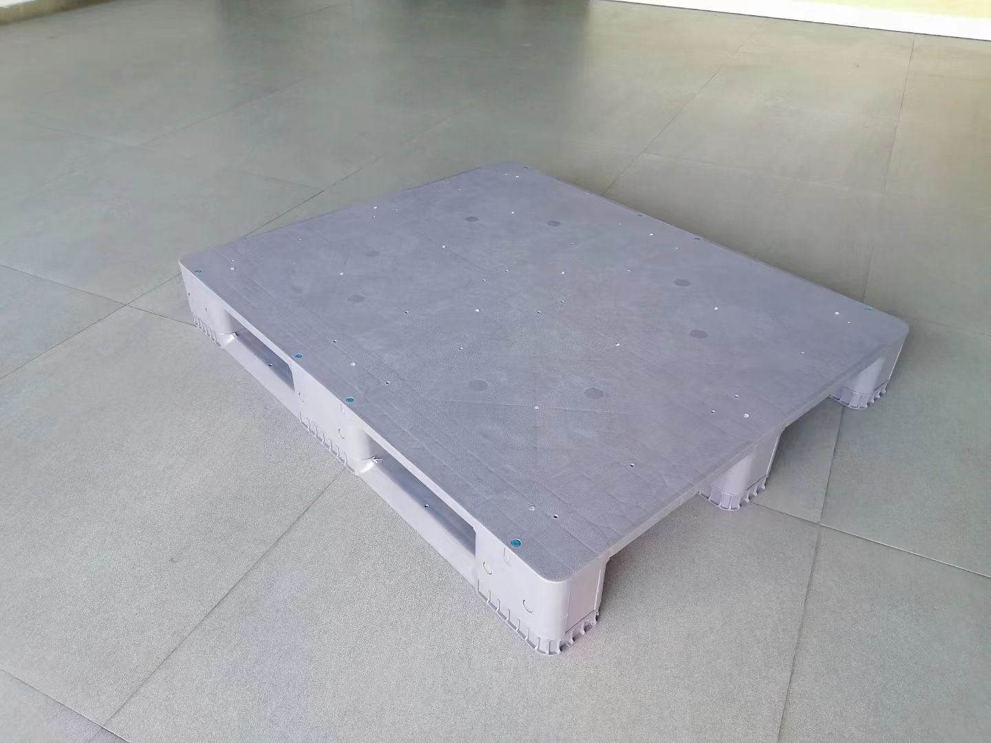 Buy Sell Heavy-duty Plastic Pallet Manufacture from zhejiang jingzheng ...