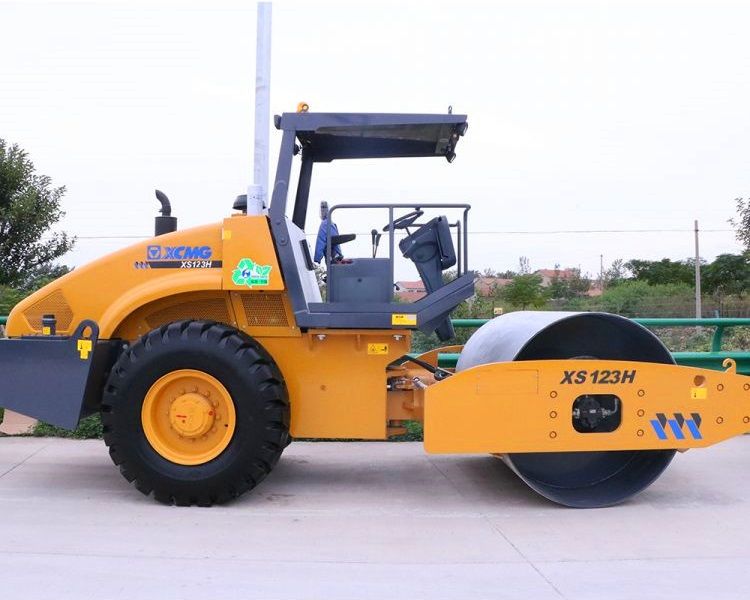 Buy Xcmg 12 Ton Compactor Xs123h New Vibratory Road Roller For Sale ...