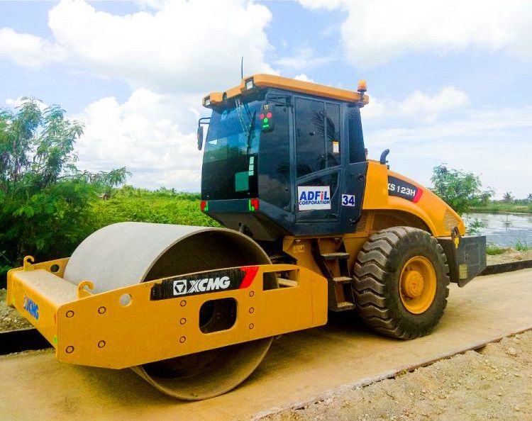 Buy Xcmg 12 Ton Compactor Xs123h New Vibratory Road Roller For Sale ...