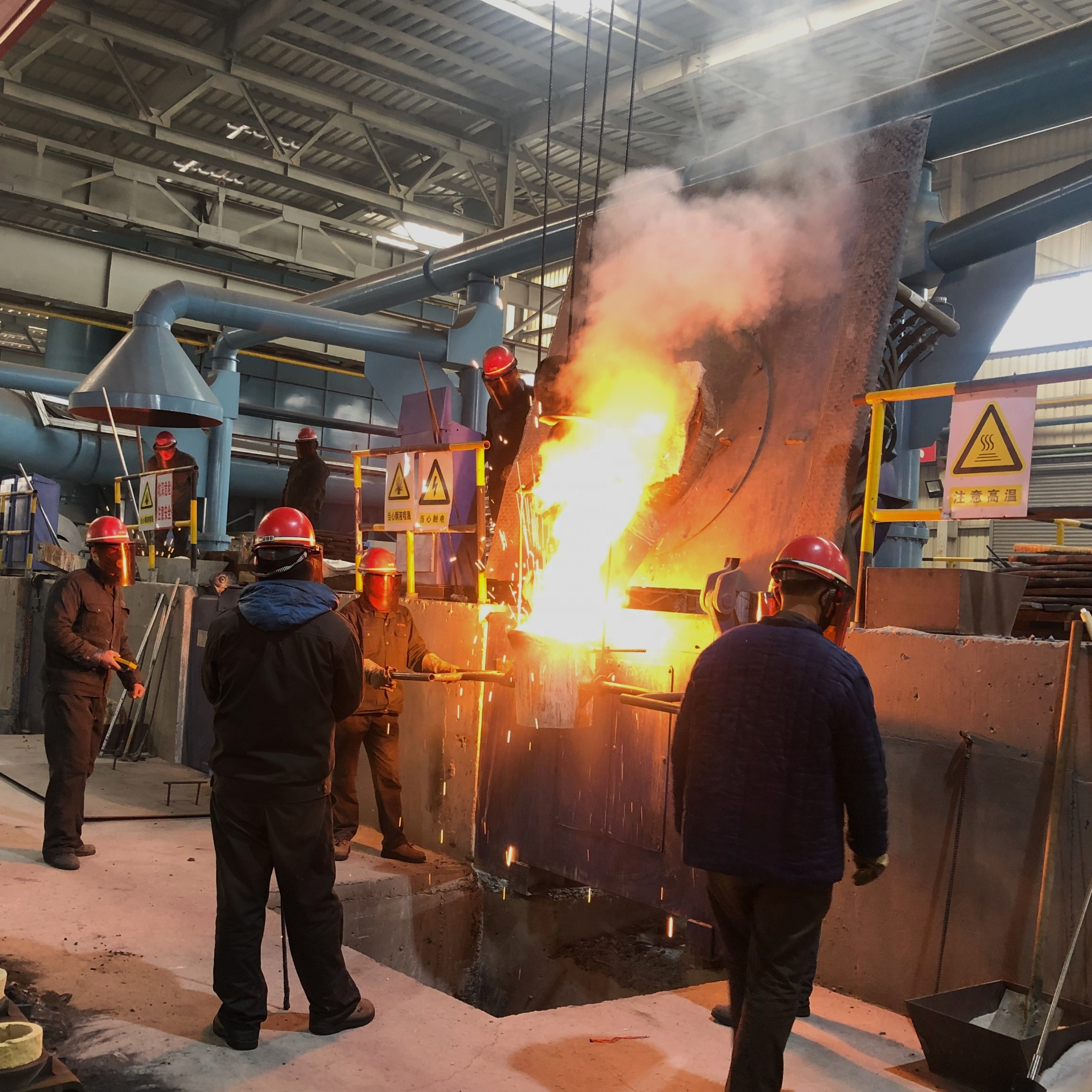 Buy 1000kg Steel Shell Induction Melting Furnace From Huaxin from ...