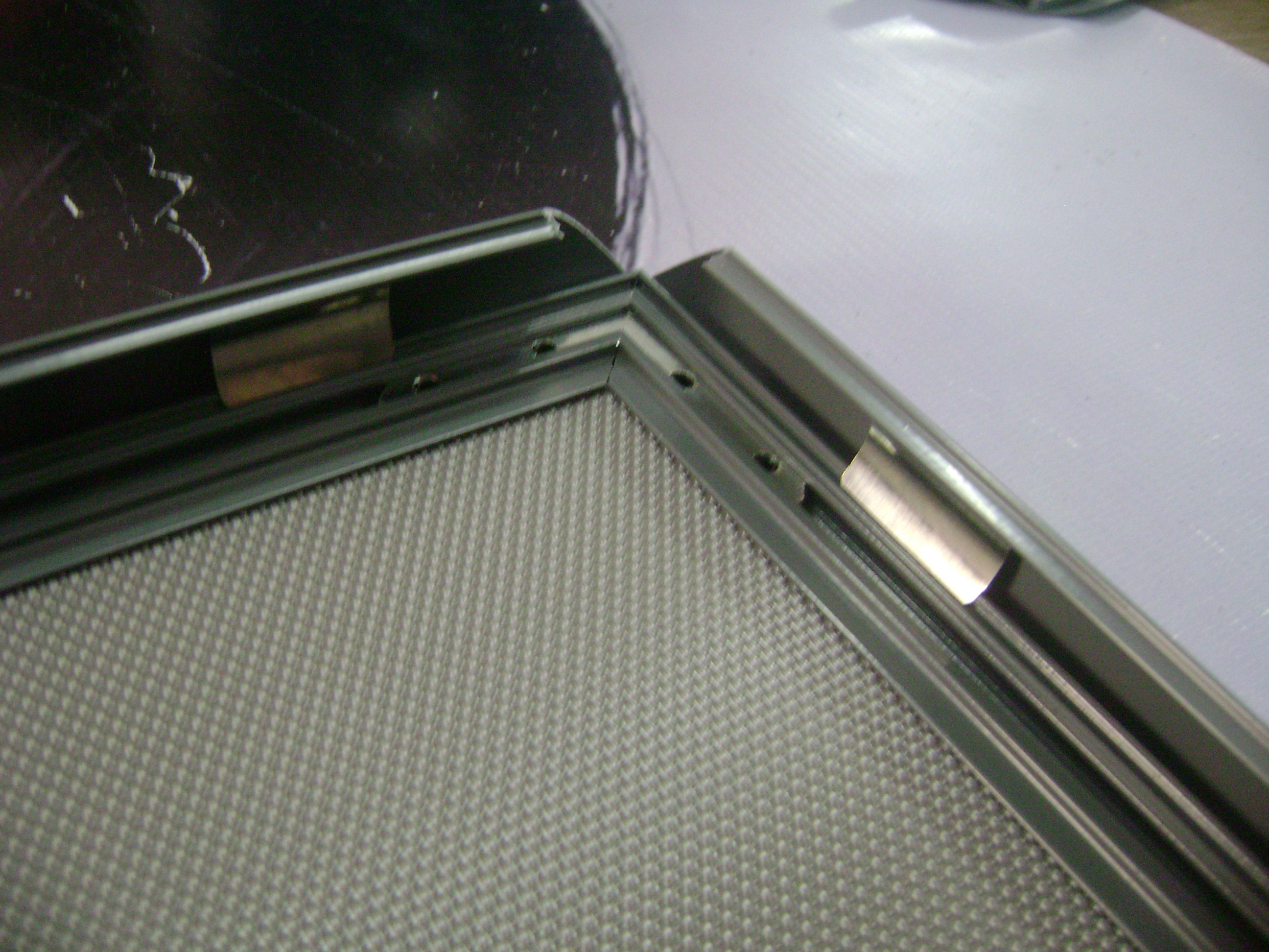 Buy High Quality Metal Curve Pole Snap-open Poster Stand from Jiangmen ...