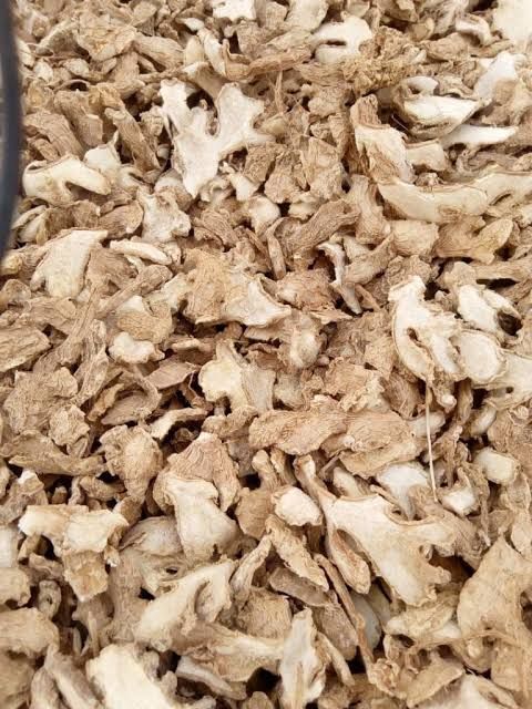 Buy Dried Split Ginger & Ginger Powder Fit For Human Consumption, Free ...