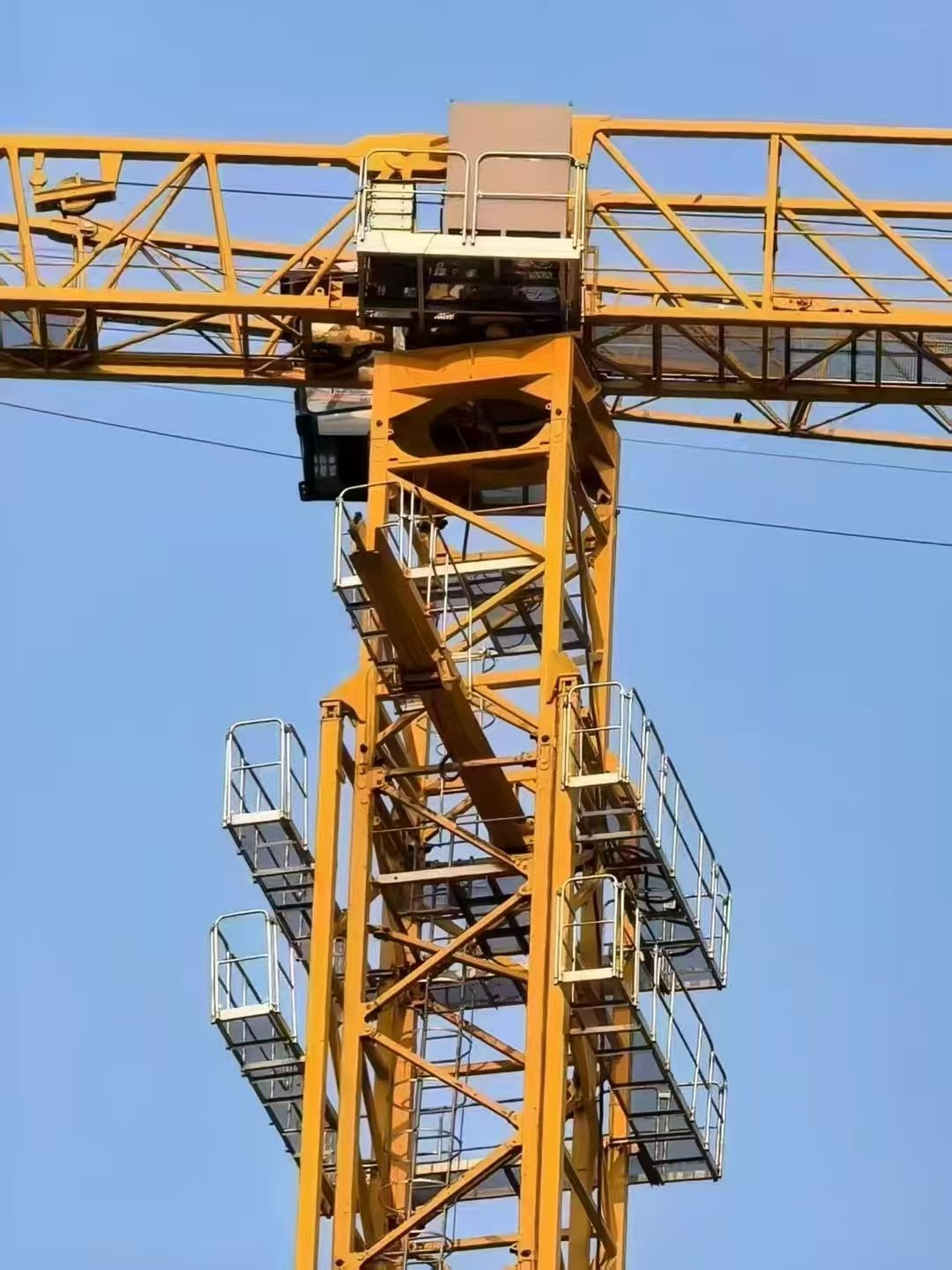 Buy China Brand Second-hand 36b Flat-top Tower Crane Low Price Mast ...