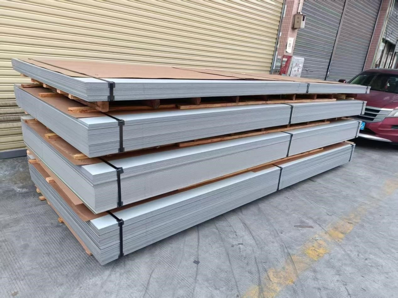 Buy Thermal Insulation Integrated Metal Composite Panels from Foshan ...
