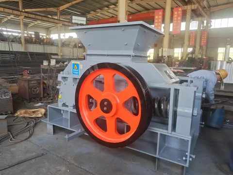 Buy High Quantity Double Teeth Roller Crusher For Coal Limestone Pet ...
