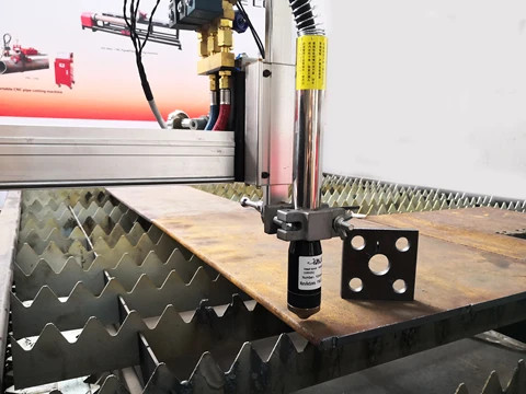 Buy Low Cost Small Cnc Plasma Cutting Machine Cutter from Huawei ...