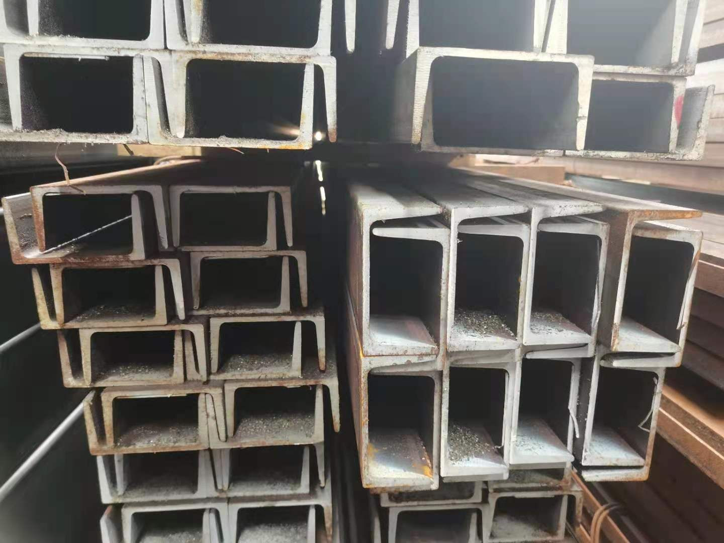 Buy Hot-rolled American Standard Steel Channel C8*11.5/6m Spot Goods ...