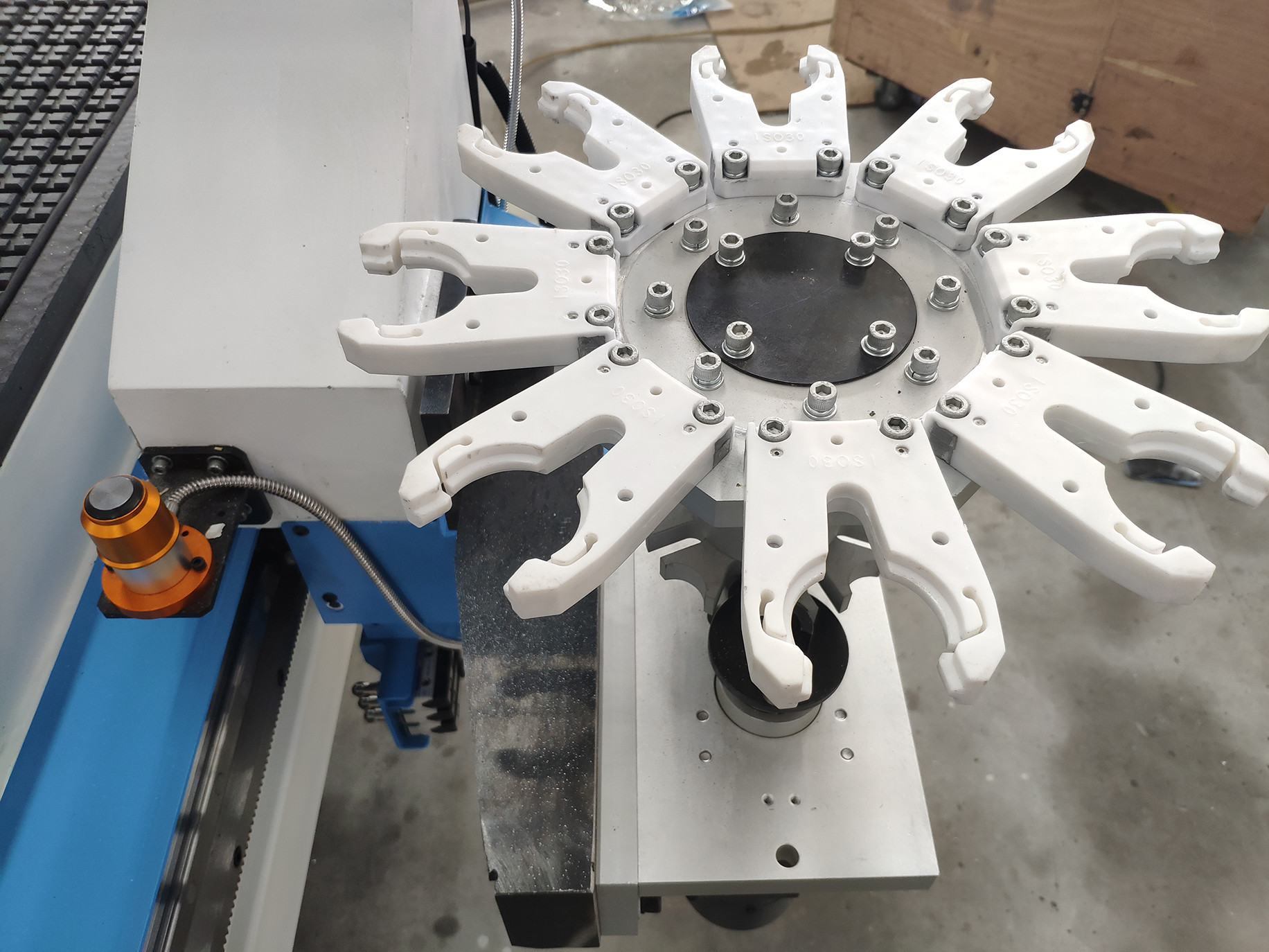 Buy Wooden Door Making Cnc Router Guitar Shape Cutting Wood Cnc Machine ...