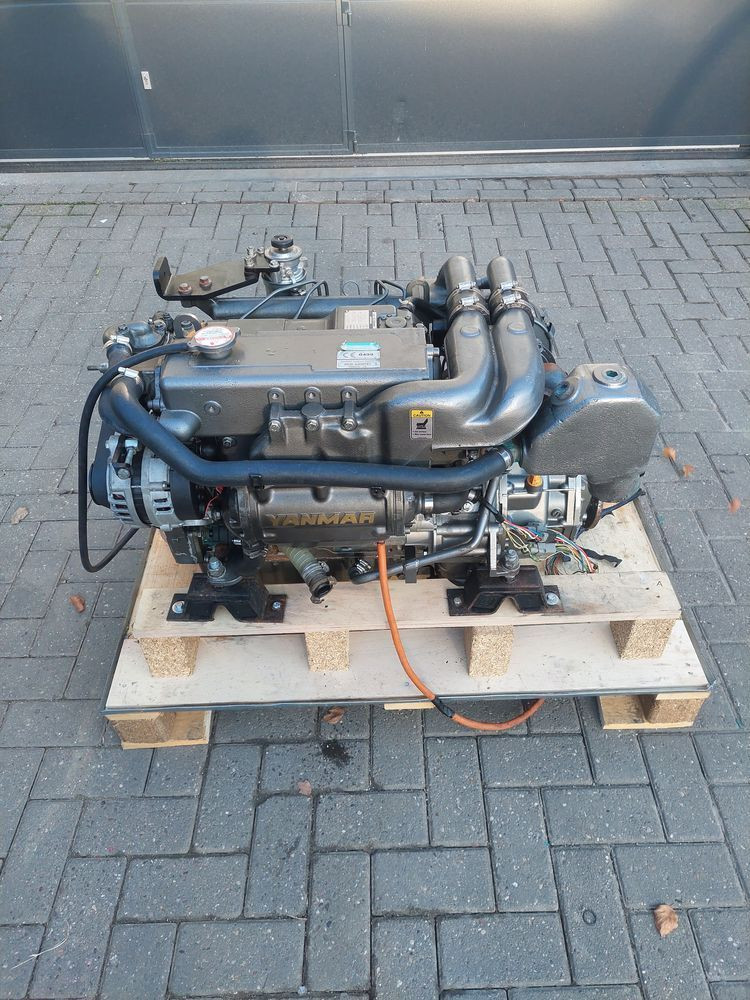 Buy Used Yanmar 4jh4-hte Marine Engine 100hp With Reverse Gear from ...