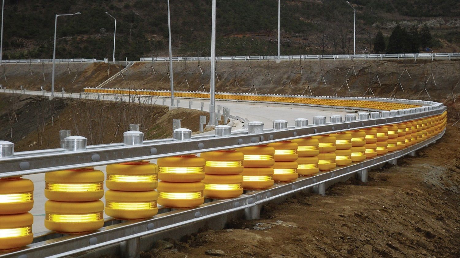 Buy Roller Barrier Rolling Type Guardrail Factory from Shandong Horizon ...