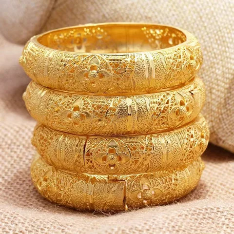 Buy Shajin Luxury Palace Style Bracelet Four Leaf Luxury Gold Card ...