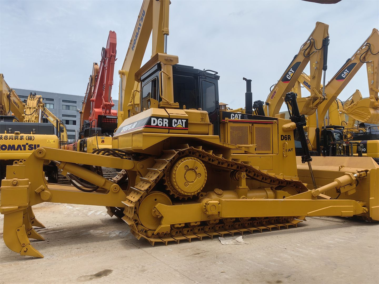 Buy Used Cat D6r Bulldozer from PF Machinery Limited, China ...