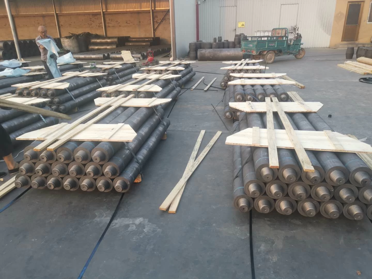 Buy Rp Eaf Electric Arc Furnace Graphite Electrode from Hebei Ben Hong ...