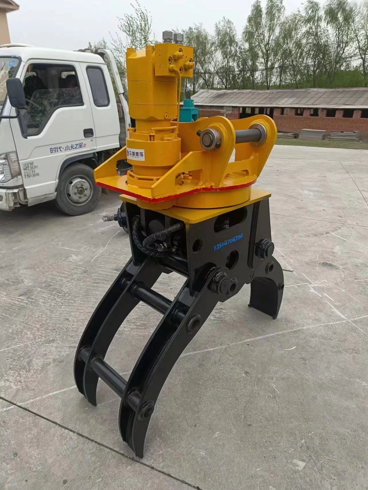 Buy Rotary Wood Grab from Changchun Zhongcheng Hydraulic Machinery ...