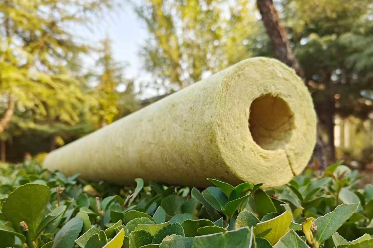 Buy Taishi High Temperature And Low Chlorine Rock Wool Pipe from Taishi ...