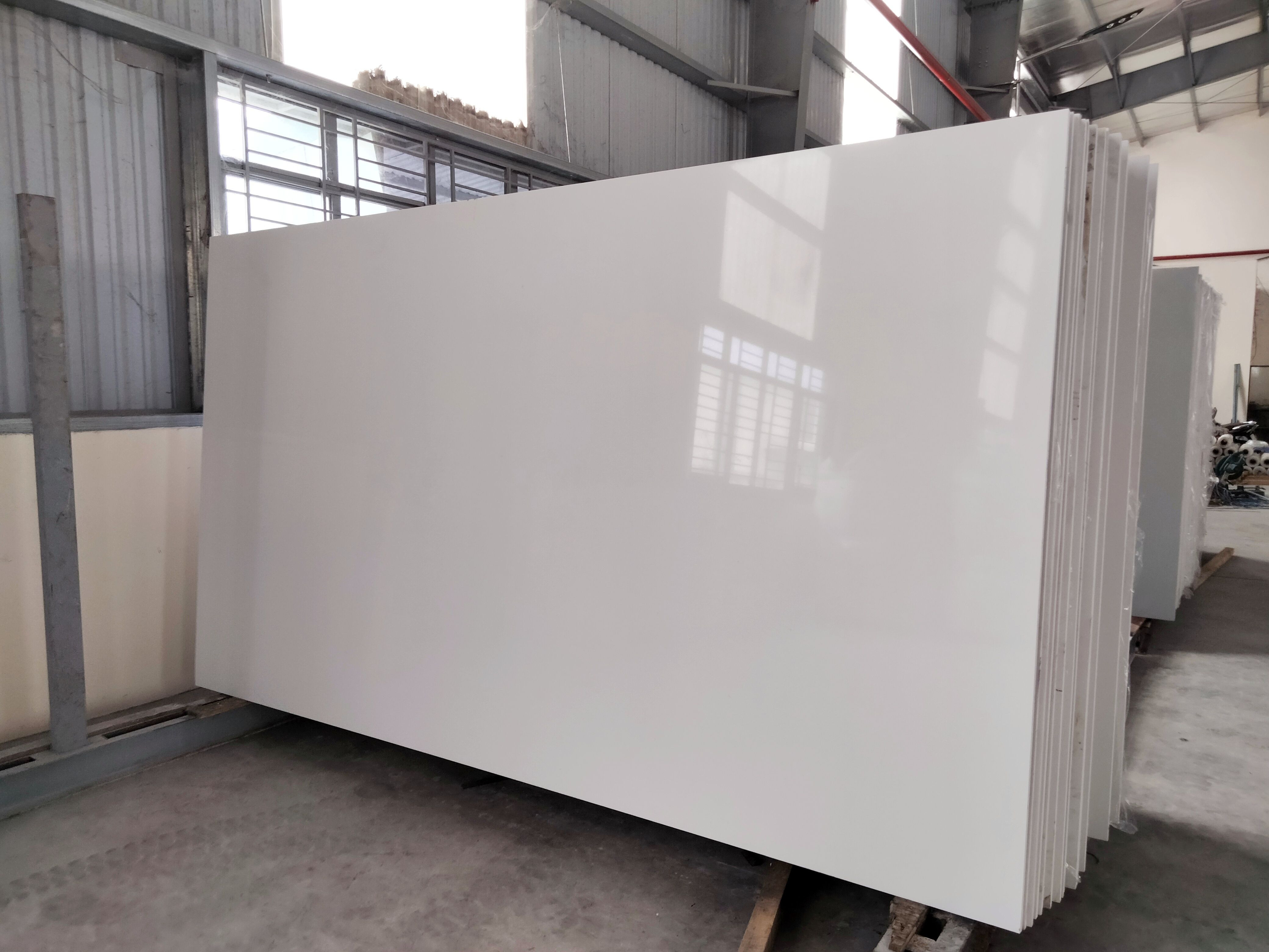 Buy Lux Quartz Pure White Quartz Slab Lq-501 from Lux Quartz Vietnam Co ...