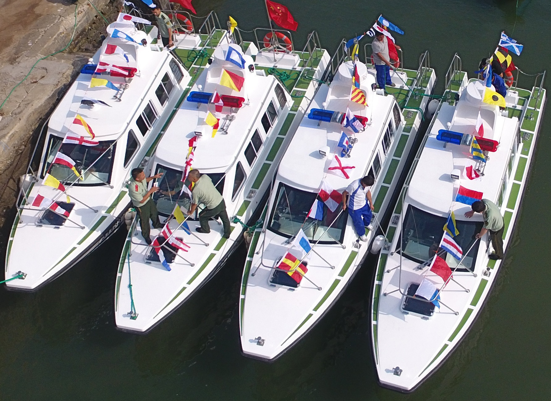 Buy 27 Ft Ccs Classification Society Fiberglass Hull Material Cabin ...