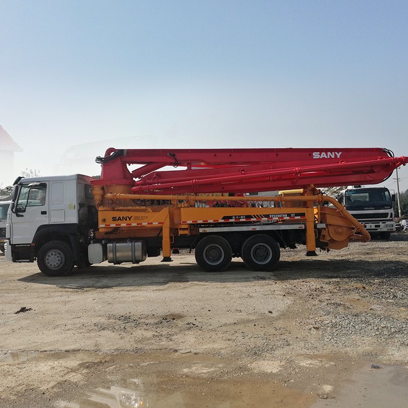 Buy Howo Placing Boom Beton Pumper Machine Second Hand Truck Mounted ...
