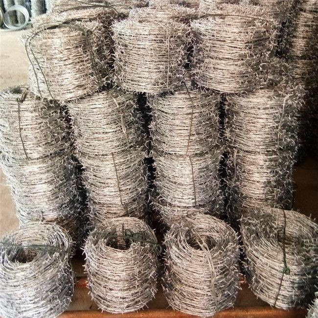 Buy 350-400 Meters Galvanised Barbed Wire Price Per Roll Kenya from ...