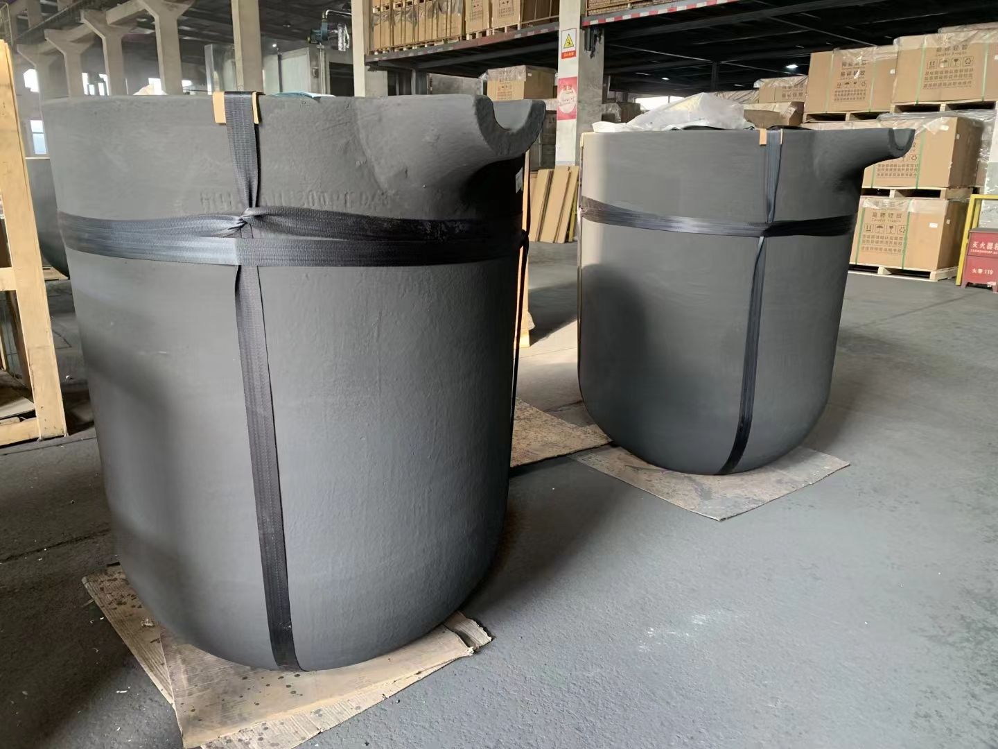 Buy Graphite Crucible from Xingtai Lingte, China | Tradewheel.com