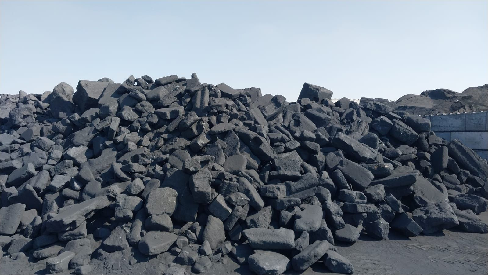 Buy Carbon Anodes/carbon Anode Butts/ Anode Butts from Company ...