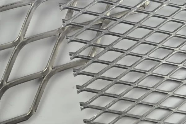 Buy Diamond Opening Expanded Mesh from HengMi Expanded Metal Mesh Co ...