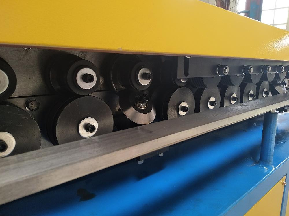 Buy Instock Tdc Tdf Flange Forming Machine , Duct Tdc Flange Maker ...