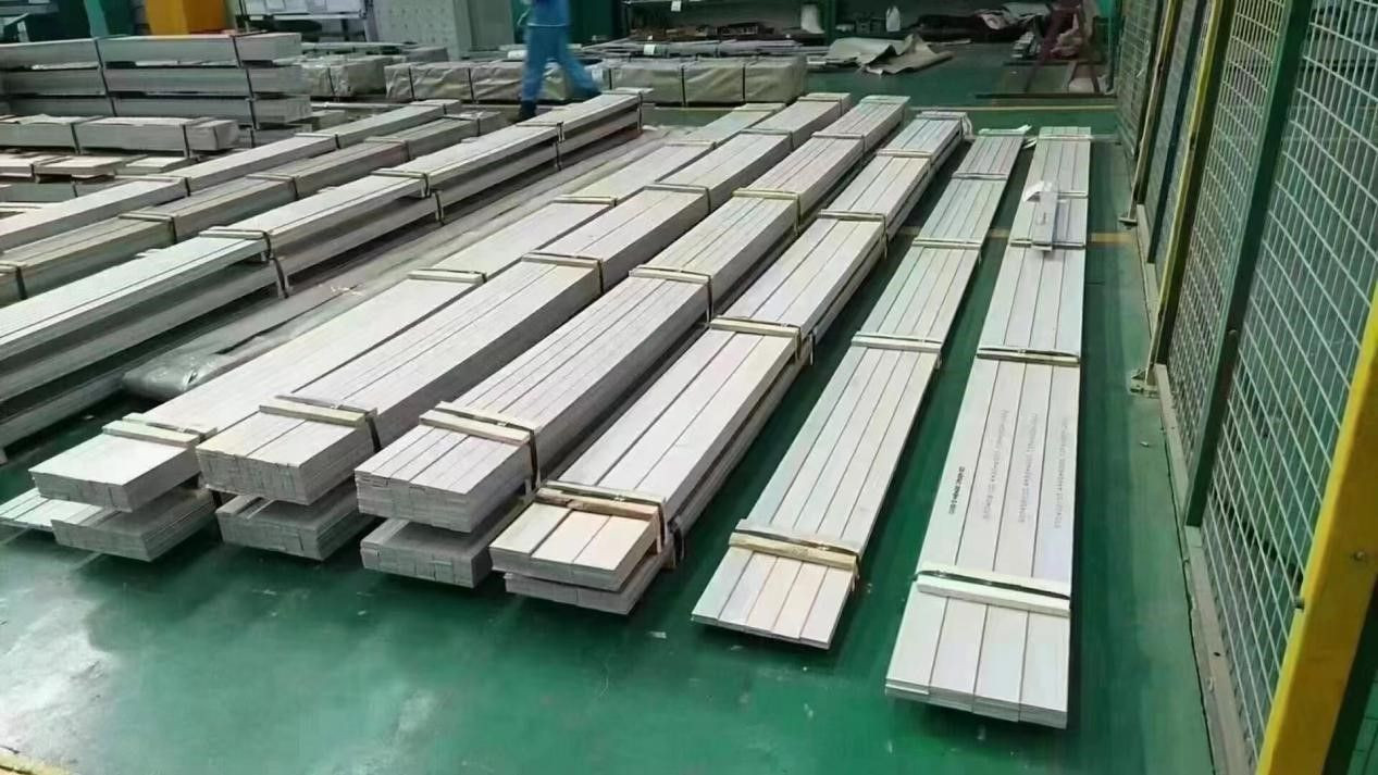 Buy Stainless Steel Strip Flat Bar from Jiangsu Zhuifeng Metal Products ...