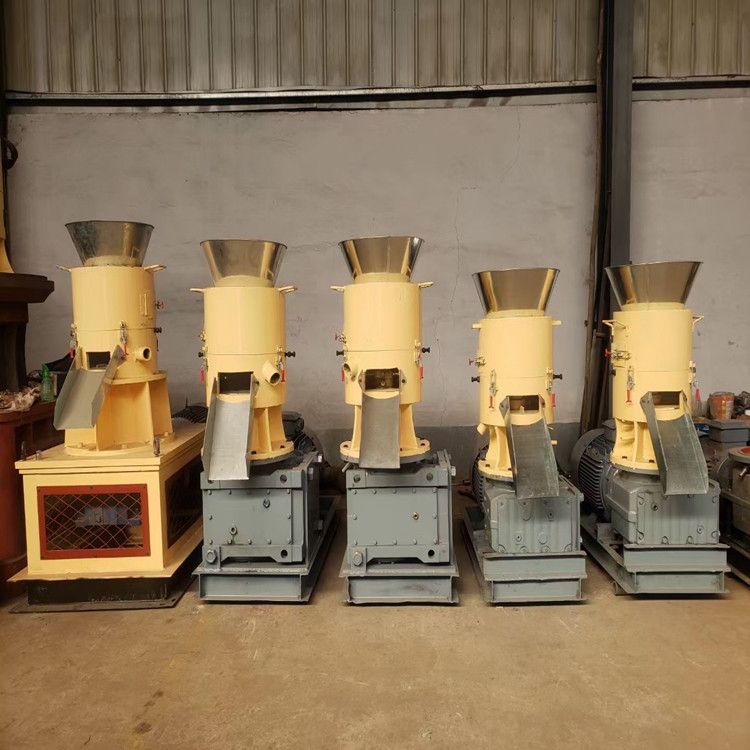 Buy 400–550kg/h Flat Die Wood Pellet Machine For Biomass Fuel from ...