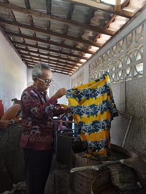 Buy Hand Made Batik Sayap Enggang /swing Enggang Bird From Kalimantan ...