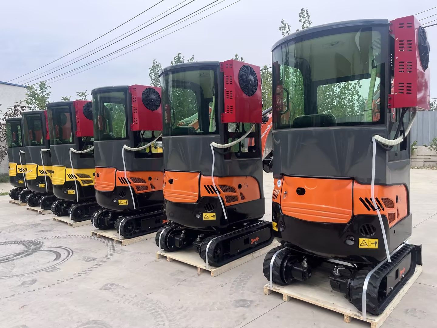 Buy Chinese Ladys Dy18 Mini Excavator For Sale from Shandong Leizu ...