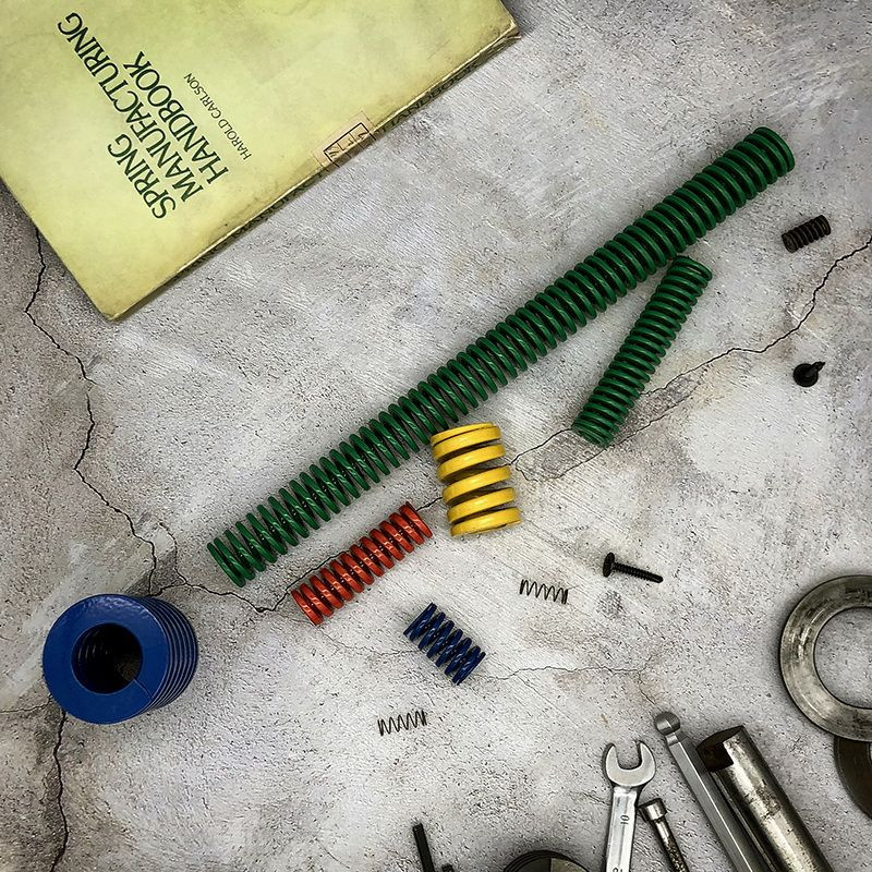 Buy Iso 10243 Mould Spring from Dalian Serviceable Industrial Equipment ...