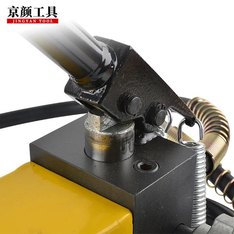 Buy Cfp-700d 70mpa High Pressure Portable Hydraulic Foot Pump from Yuhuan Jingyan Tools Co., Ltd ...