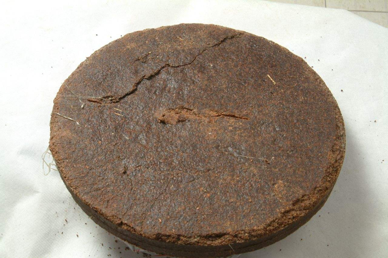 Buy Good Price Aquaculture Organic Fertilizer Tea Seed Cake With Straw ...