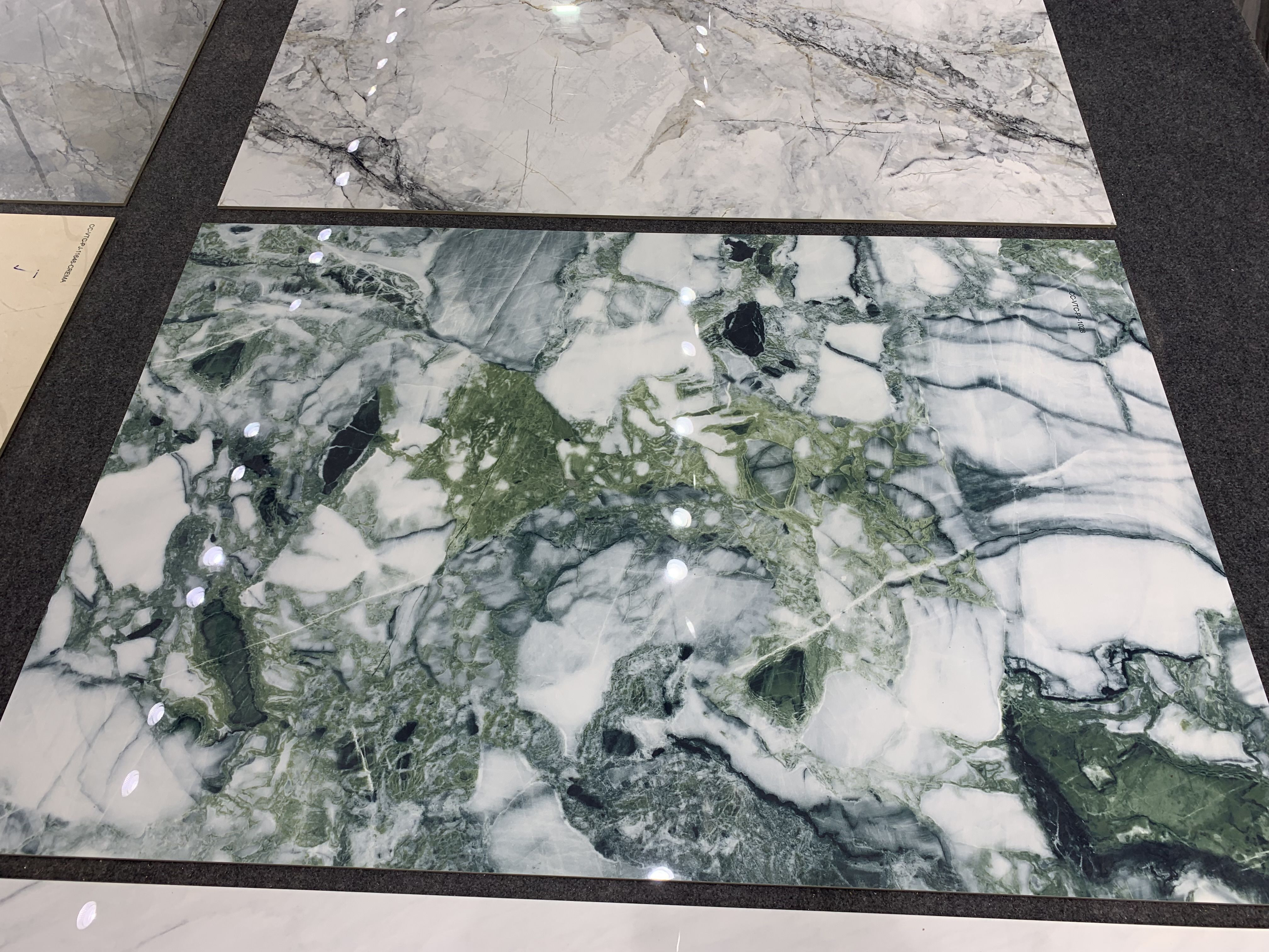Buy Porcelain Slabs / Sintered Stone - 800x1600mm from Itolec Surfaces ...