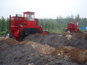 Buy New Design Hydraulic Drive Self Propelled Compost Making Machine ...