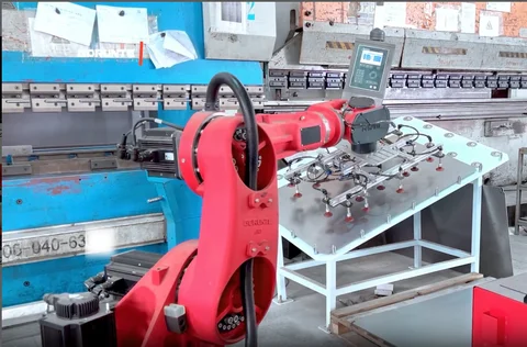 Buy Automatic Industrial Bending Robotic Arm Brtirbr2260a Industrial ...