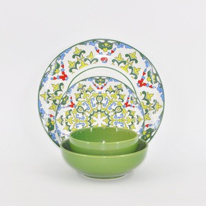 Buy Dubai Luxury Porcelain Dinnerware Sets With Decal Printing Dishes ...