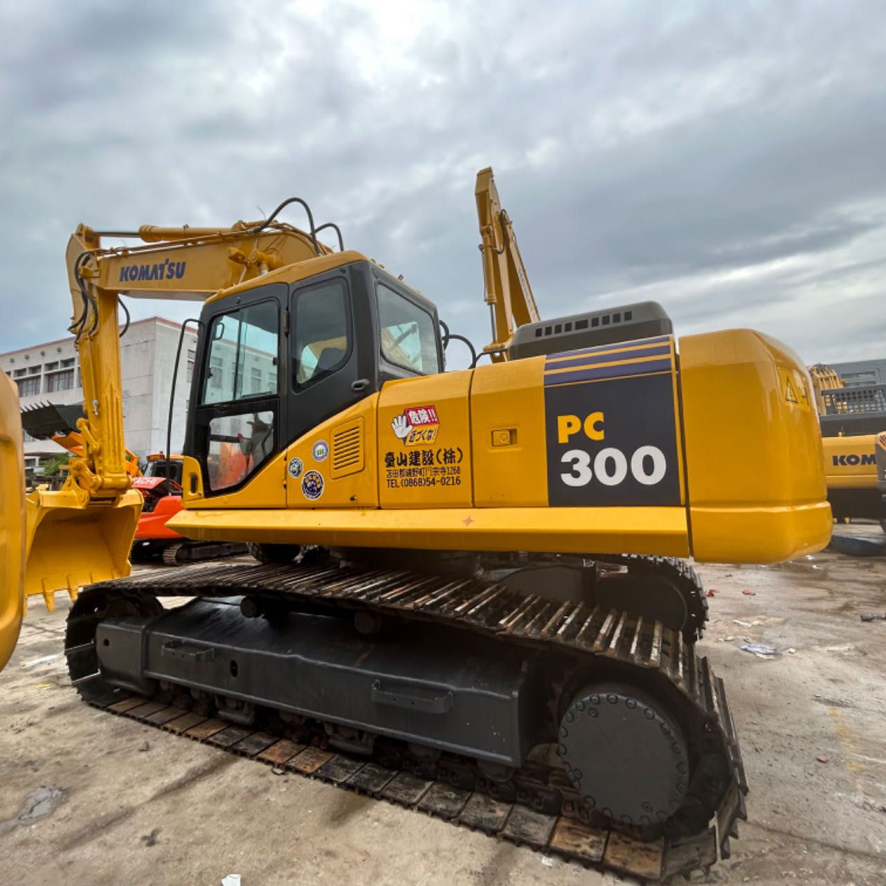 Buy Used Komatsu Pc300 Excavator Secondhand Excavators from Shanghai ...