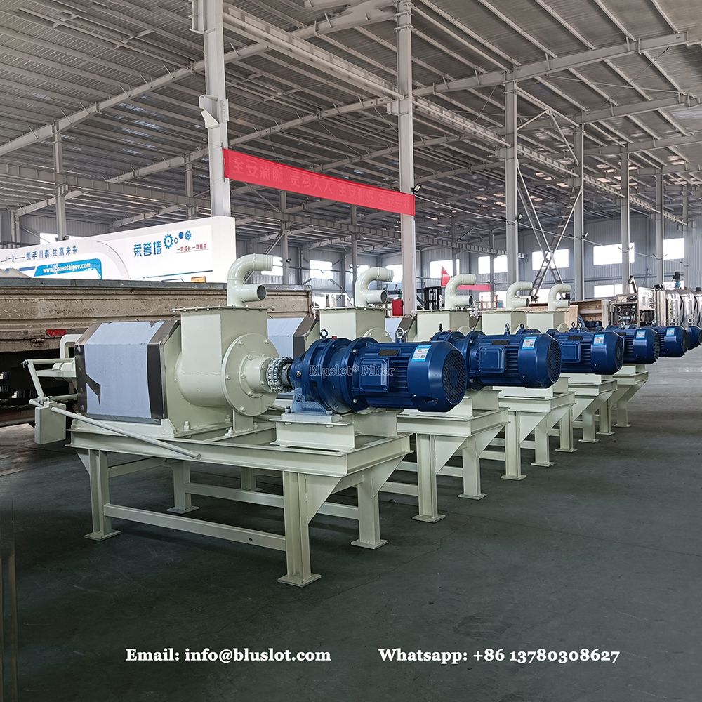 Buy 800 Type Slope Screen Manure Separator For Farm from Hebei Bluslot ...