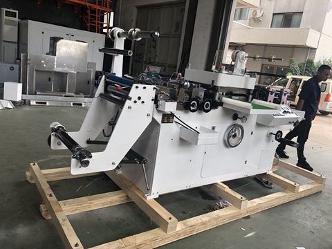 Buy High Speed Flatbed Label Logo Die Cutting Machine For Adhesive ...