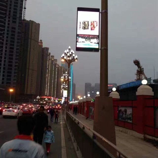 Buy Outdoor P6 Roadside Full Color Led Pole Signs Digital Signs On ...