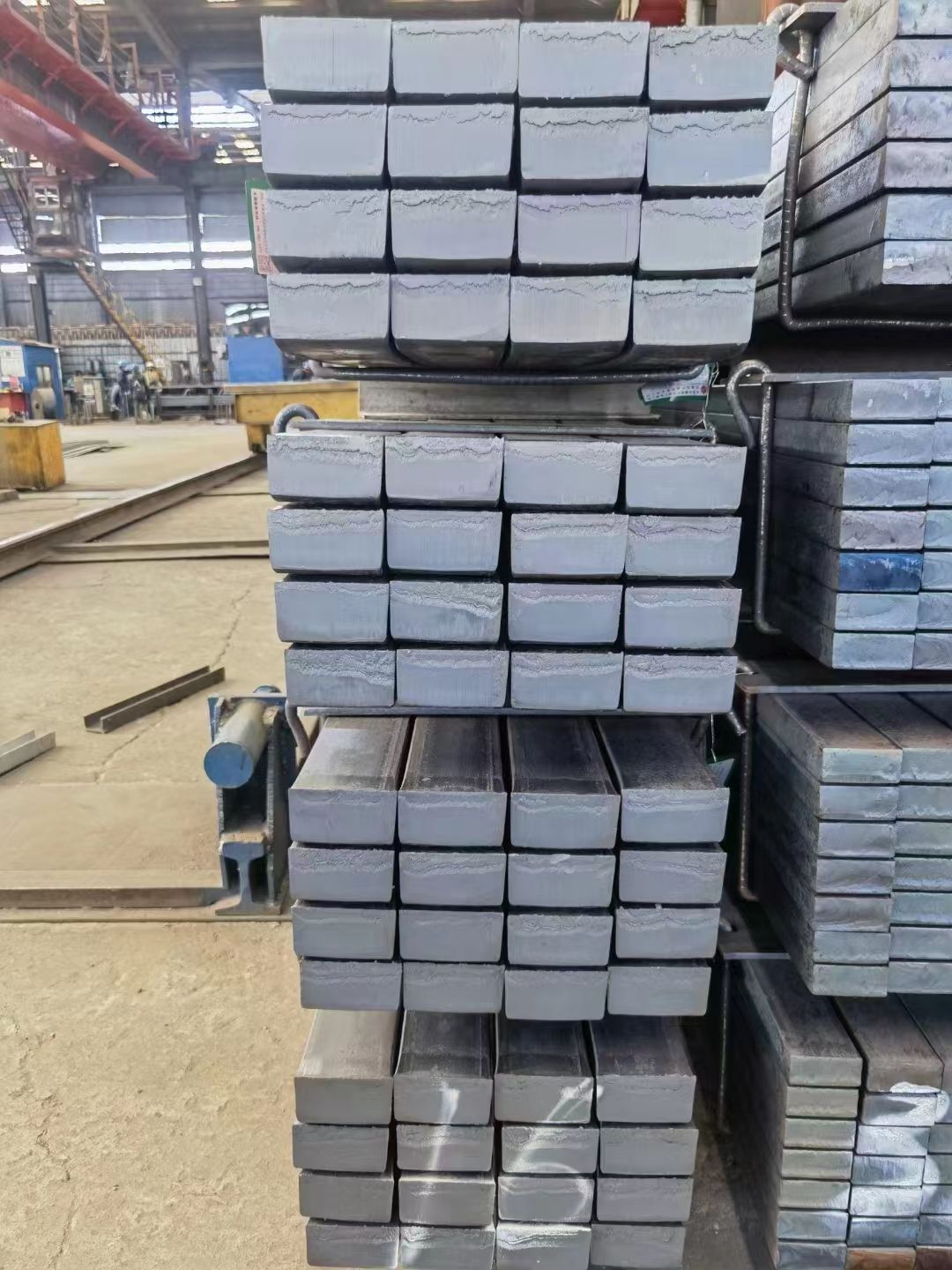 Buy Spring Steel Flat Bars For Leaf Springs Suspension from Tianjin ...