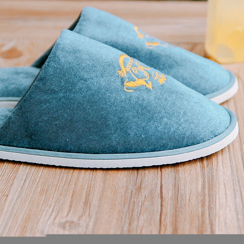 Buy Bulk Custom Luxury Hotel Room Bed And Breakfast Dense Velvet ...