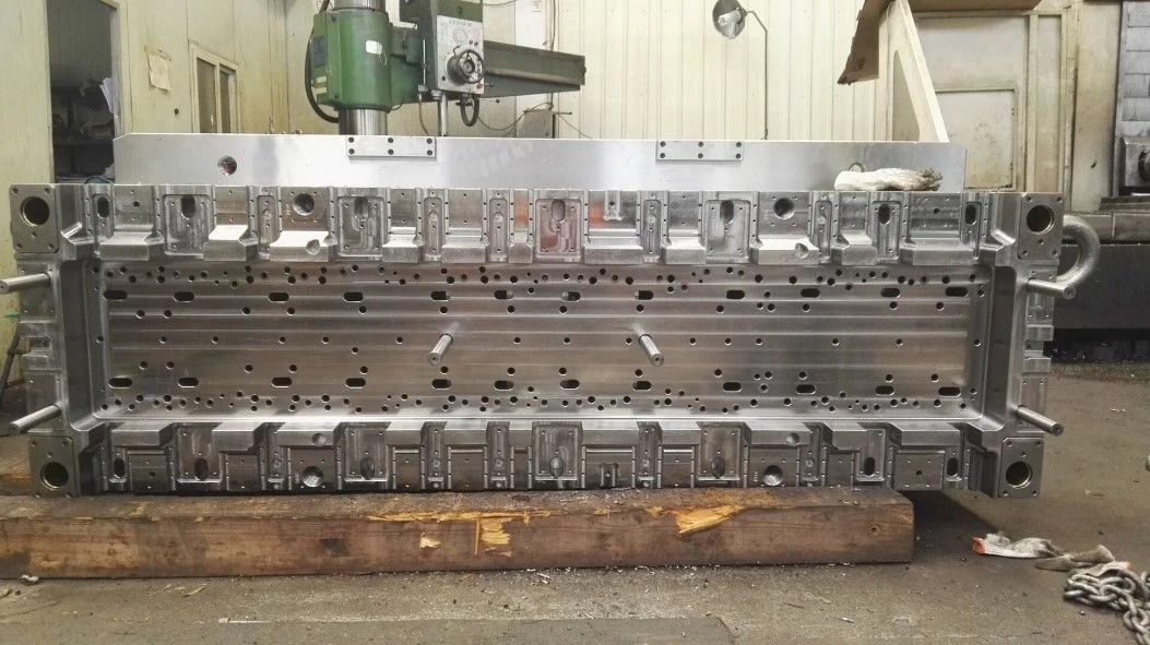 Buy Plastic Mold Base from Suzhou Jifu Machinery Co., Ltd., China ...